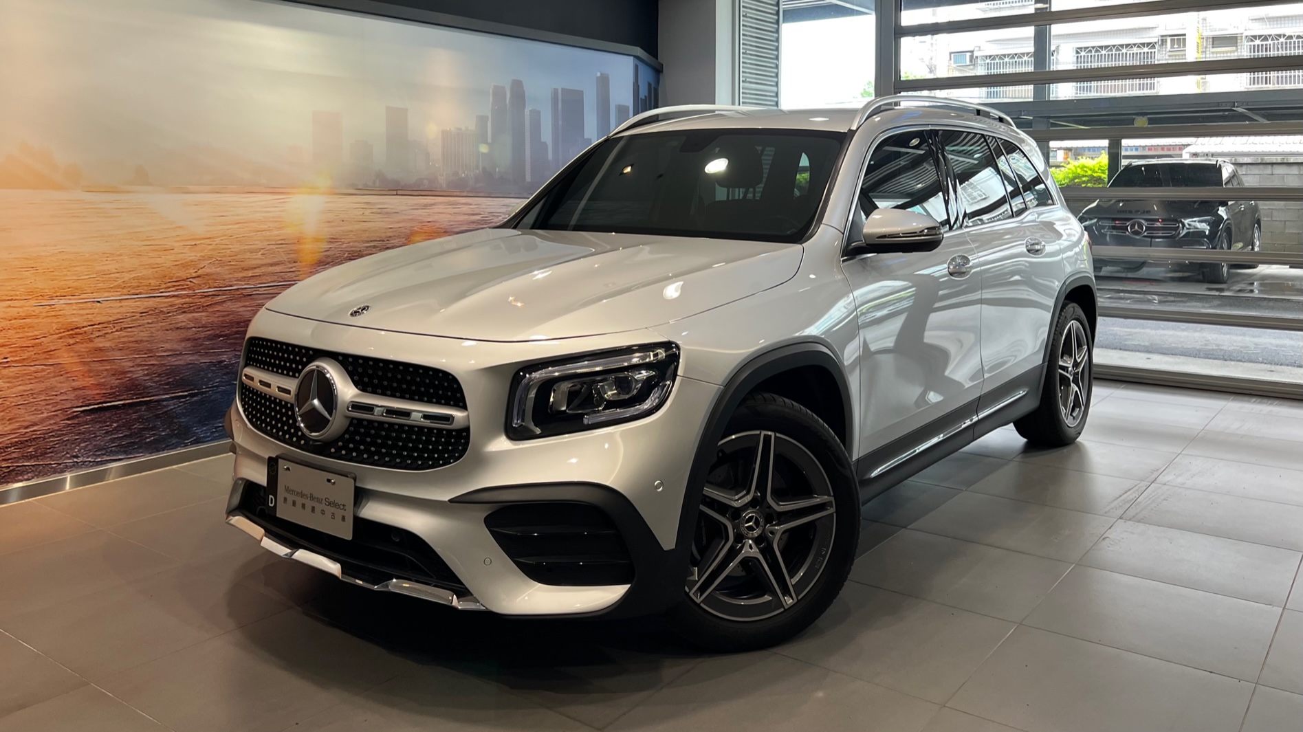 Mercedes-Benz GLB 200 | Mercedes-Benz Select 原廠精選中古車