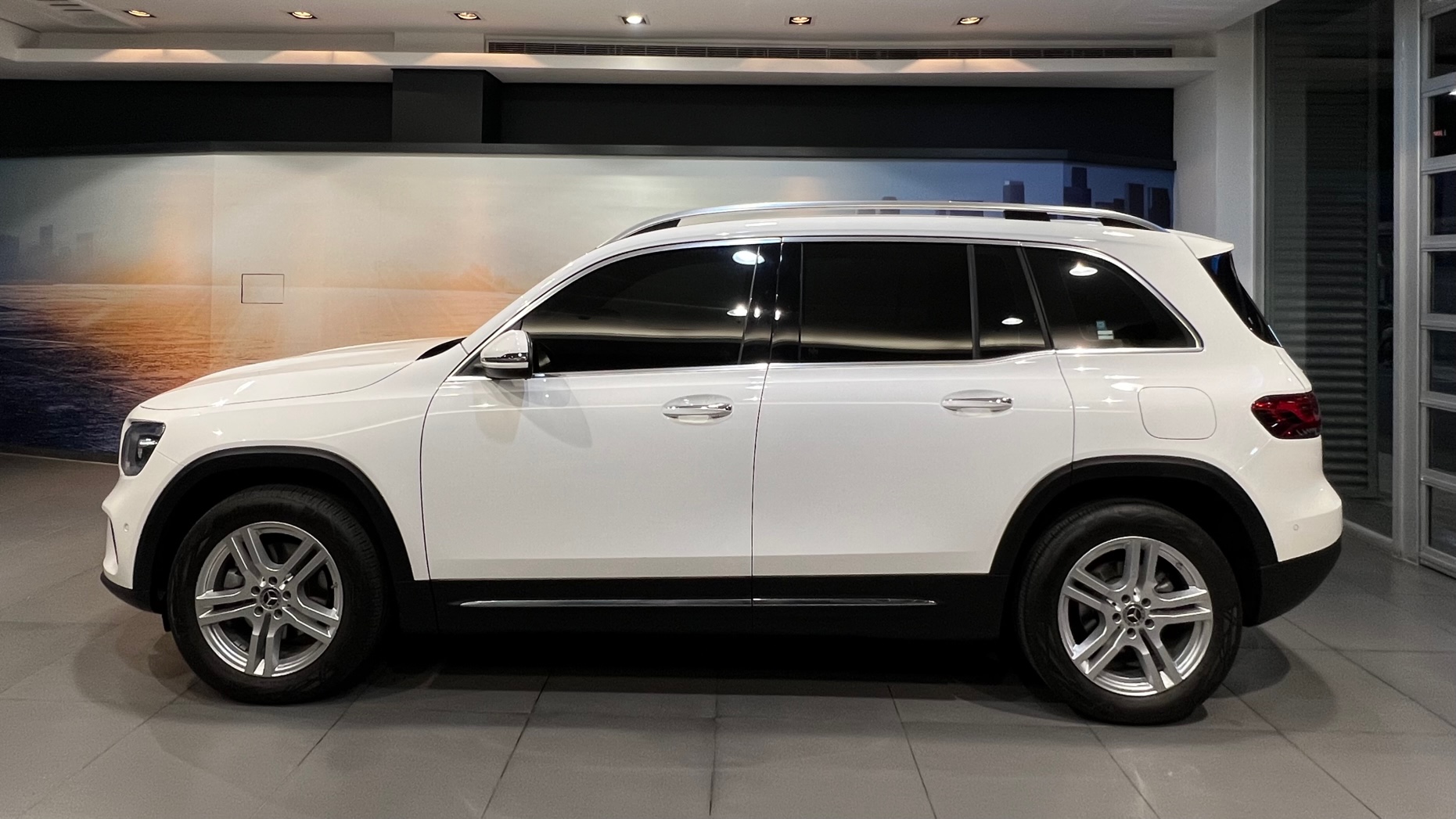 Mercedes-Benz GLB 180 | Mercedes-Benz Select 原廠精選中古車