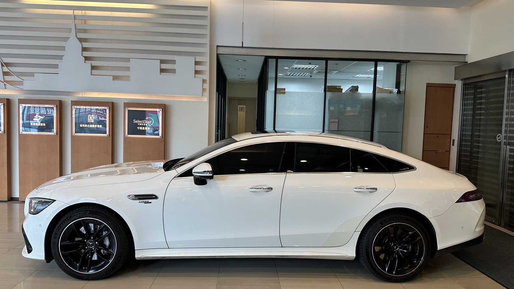 Mercedes-AMG GT 43 4M+ | Mercedes-Benz Select 原廠精選中古車