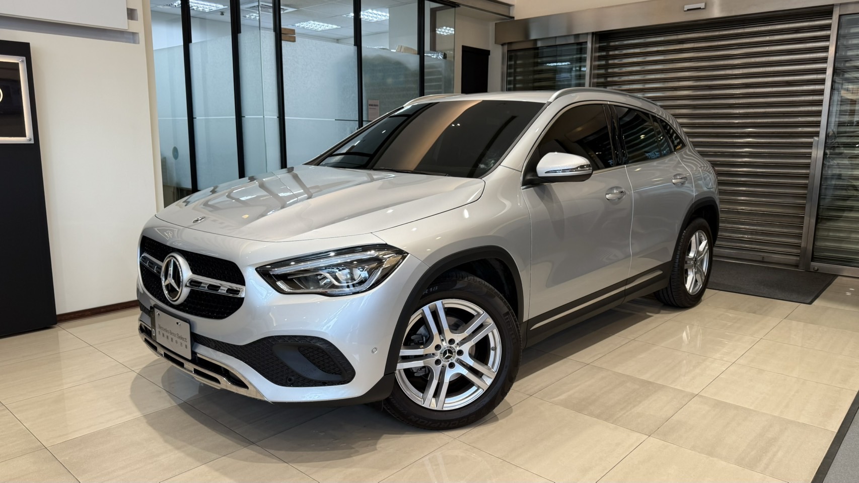 Mercedes-Benz GLA 180 | Mercedes-Benz Select 原廠精選中古車