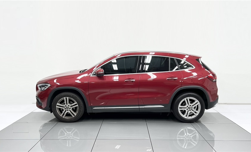 Mercedes-Benz GLA 180 | Mercedes-Benz Select 原廠精選中古車