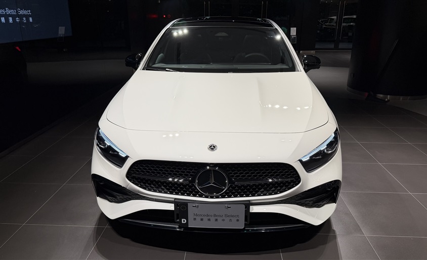 Mercedes-Benz A 180 Sedan | Mercedes-Benz Select 原廠精選中古車